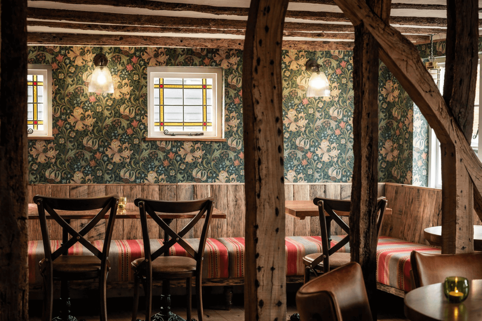 The 12 Best Country Pubs Within Easy Reach Of London - Ten Private ...